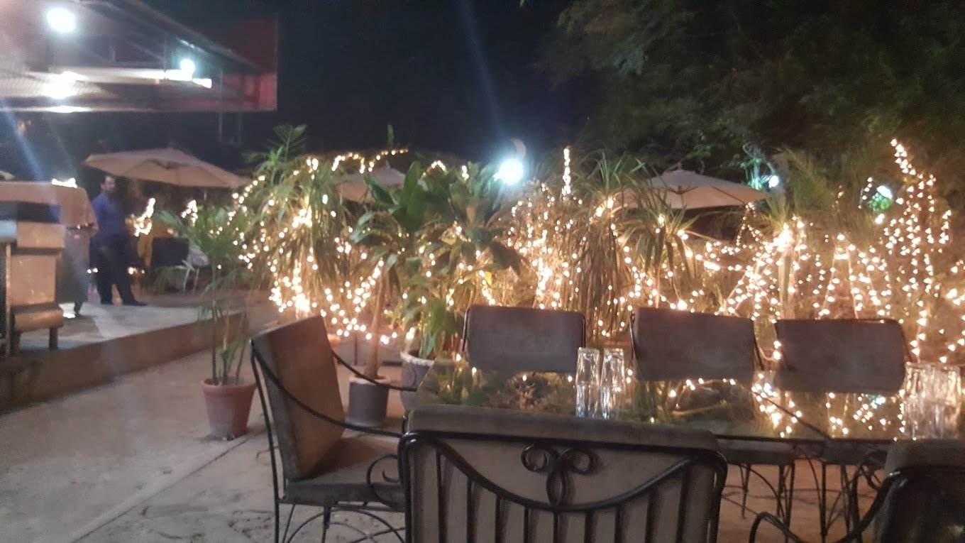 7 Best Restaurants in G-8 Markaz Islamabad - Menu Point